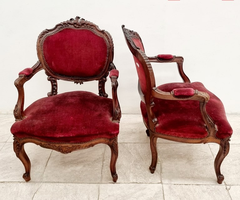 SILLON ANTIGUO EN NOGAL ITALIANO TALLADOS ESTILO COLONIAL FRANCES. COD ...