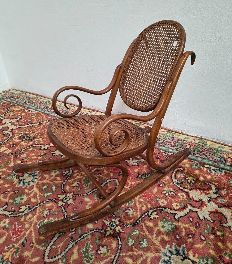 SILLON THONET ORIGINAL MECEDORA DE NIÑO CON ESTERILLA. COD: 99706